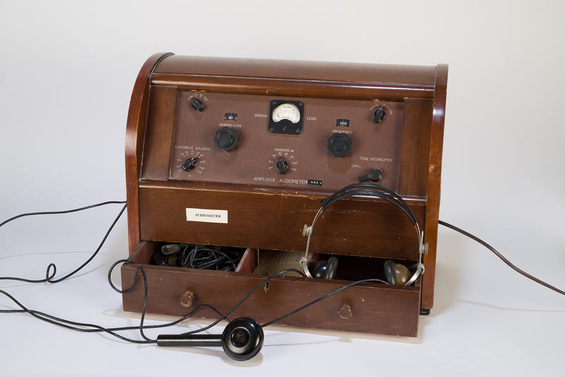 Amplivox Audiometer - Faculty of Medicine, Dentistry and Health ...