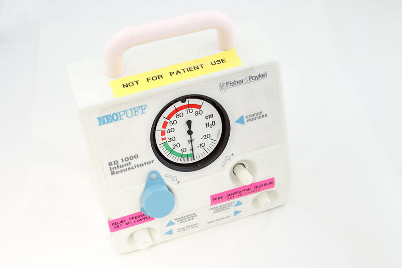 "Neopuff Infant Resuscitator" - Faculty of Medicine, Dentistry and ...