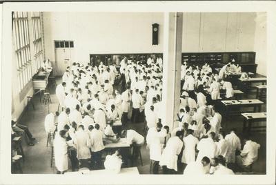 Dissecting room in the Department of Anatomy at the University of ...