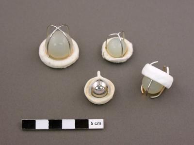 Valve: Starr-Edwards mitral heart valve, metal ball - Faculty of ...