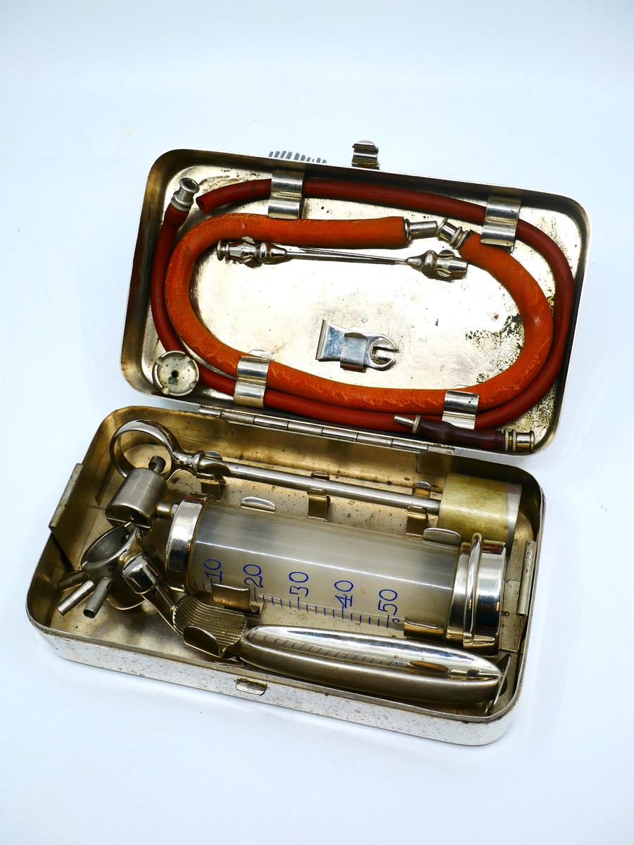 Cased syringe set - Faculty of Medicine, Dentistry and Health Sciences ...