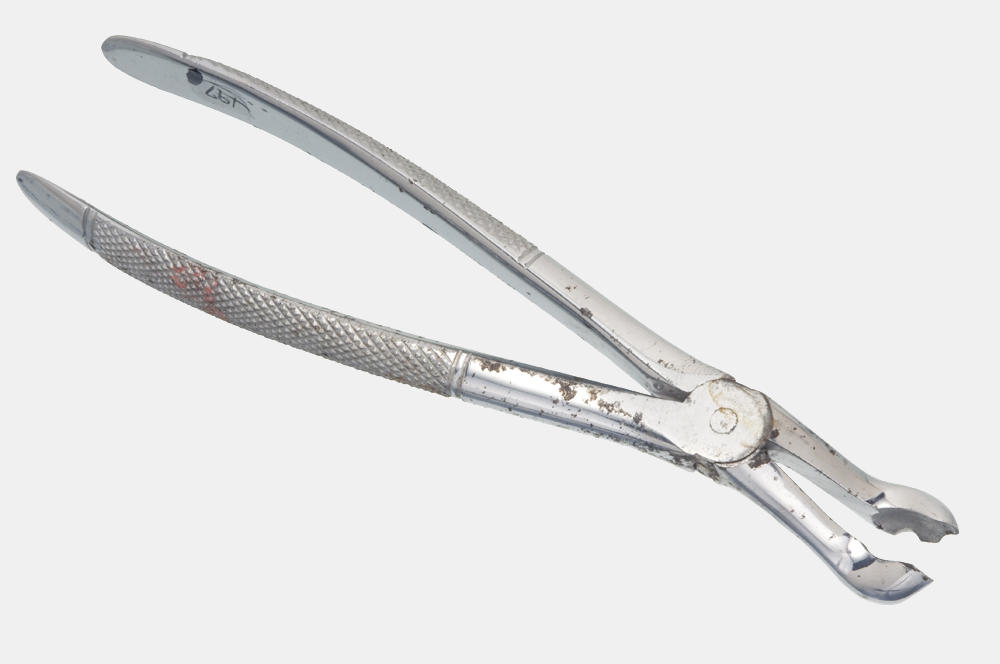 Upper eight extracting forceps - Faculty of Medicine, Dentistry and ...