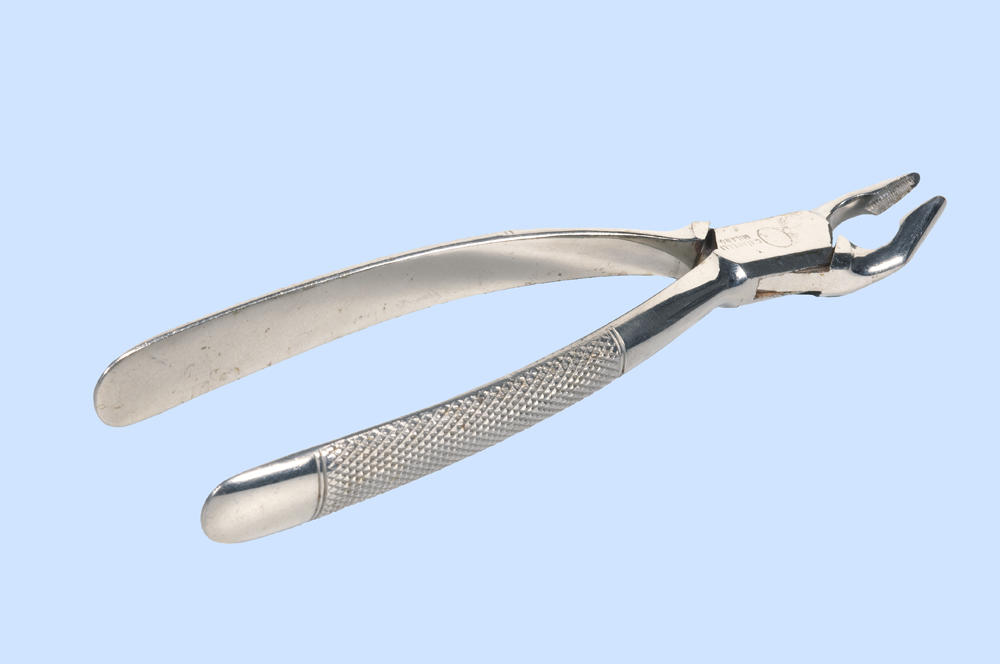 Upper pre molars extracting forceps - Faculty of Medicine, Dentistry ...